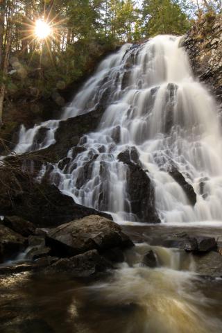 15 Best Waterfalls for Nature Lovers / #ExploreNB / Tourism New Brunswick